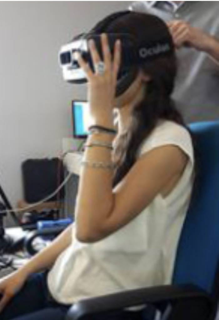 The role of virtual reality intervention on smokers' motivation to quit ...